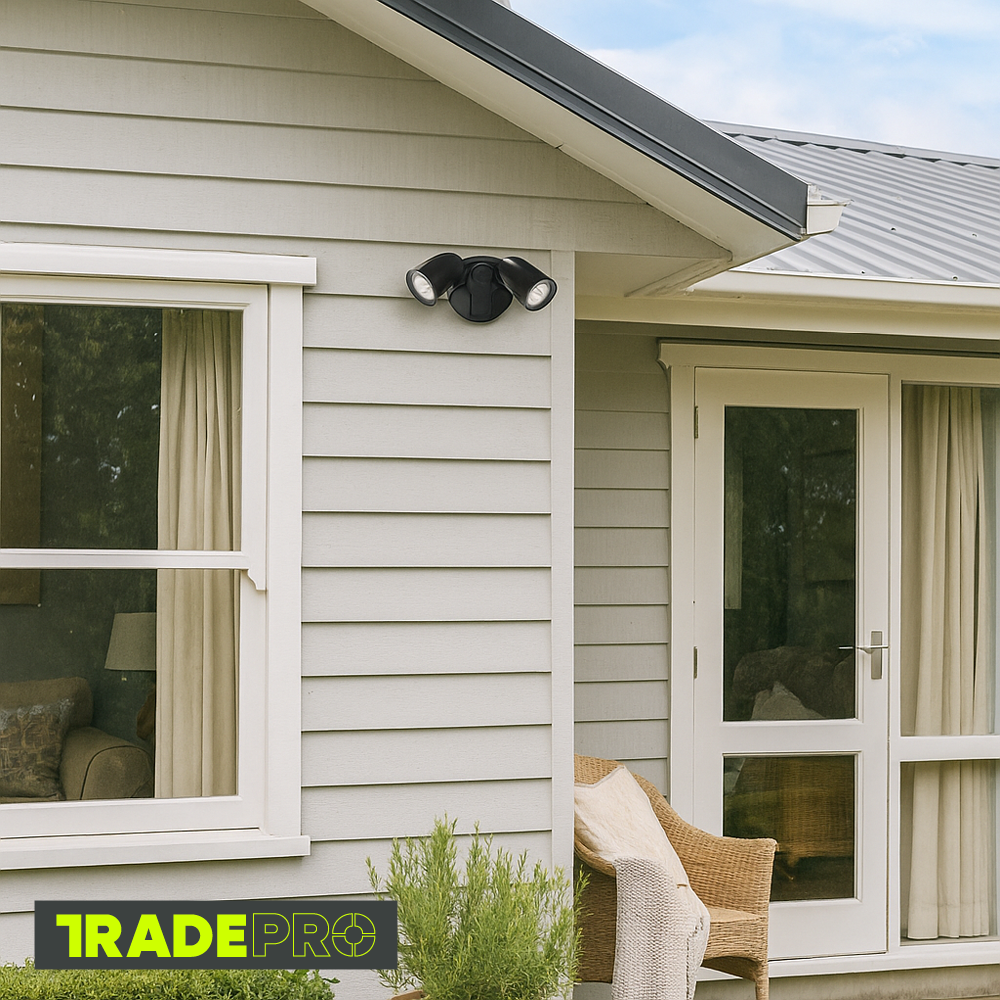 ULTRA LED 30W BLACK FLOOD LIGHT (4000K) - Lightingplus